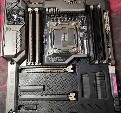 Материнская плата Asus sabertooth x99 lga 2011 v3