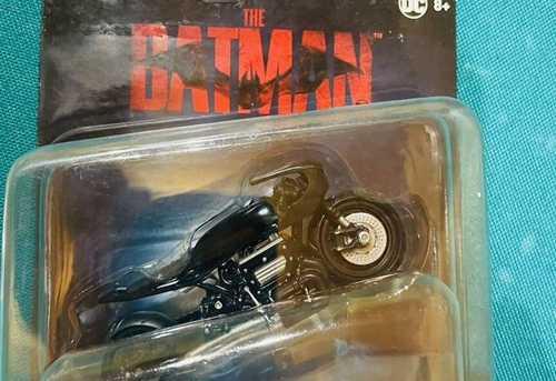 Hot wheels premium batman batcycle