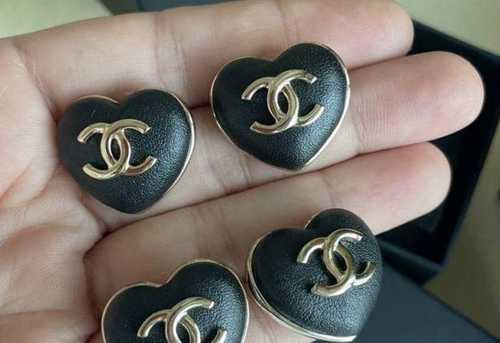 Серьги гвоздики сердца,Chanel