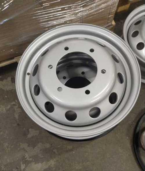 Accuride 6.0x16 6x180 ET109.5 d138.8 Silver