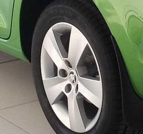 Новые оригинальные колеса R15 VW / Skoda
