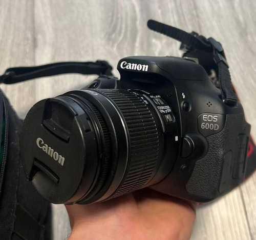 Зеркальный фотоаппарат Canon EOS600D   Штатив,Свет