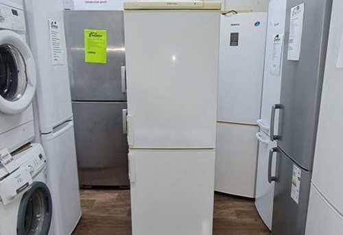 Холодильник Electrolux RF310