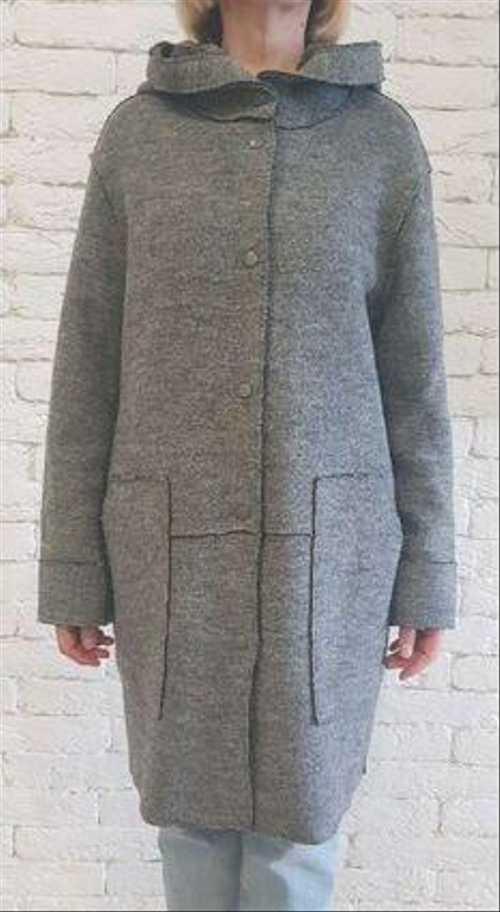 Пальто женское 44 р. Zara