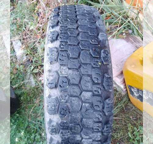 Accelera 651 225/85 R15