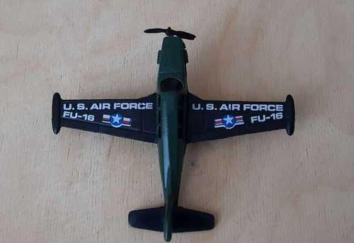 Модель самолета u. s. air force fu-16