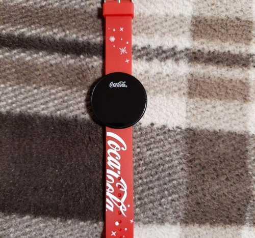 Новогодние часы coca-cola