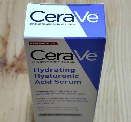 CeraVe Hydrating Hyaluronic Acid Serum 30ml