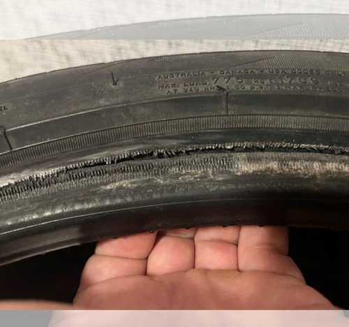 Pirelli Ice Zero 245/40 R20 99T