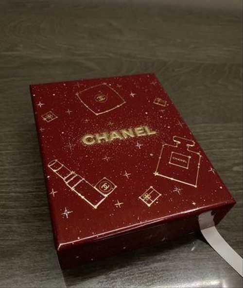 Подарочная коробка Chanel
