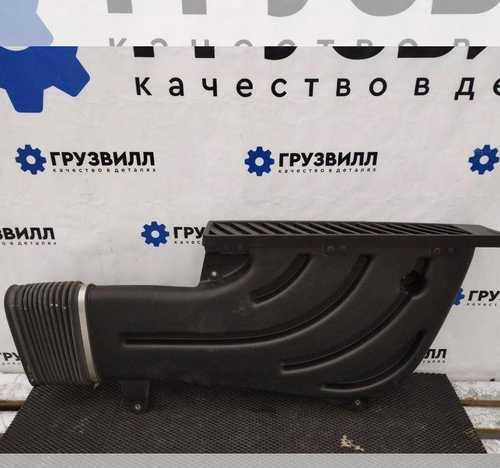 Воздухозаборник Renault T 22028049