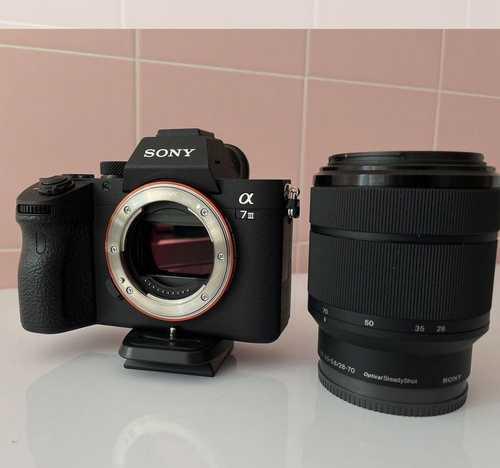 Беззеркальный фотоаппарат Sony Alpha 7 III