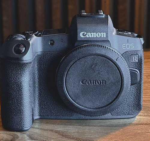 Фотоаппарат Canon EOS R Body. Пробег 43.000