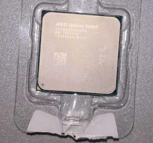 Процессор AM4 athlon 200GE