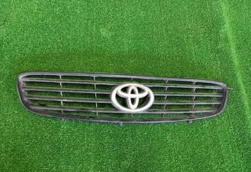 Решетка радиатора Toyota Sprinter Carib 1995-2002