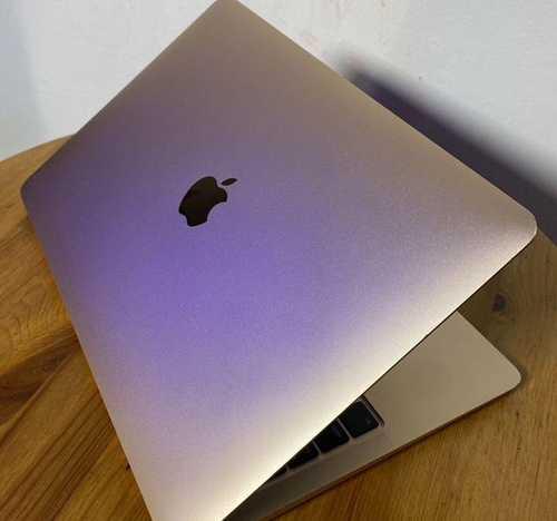 Apple MacBook air 13 2020 i3 retina