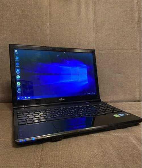 Fujitsu lifebook AH532 i3/4Gb/120Gb