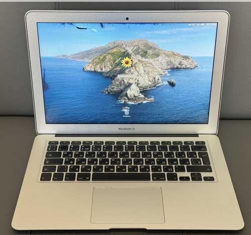 Macbook Air 13 2013 i5/4/128 (дефекты на матрице)