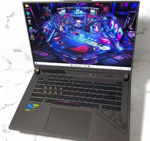 Asus rog strix g16"2K RTX 4060 i5-13450HX /16/1T