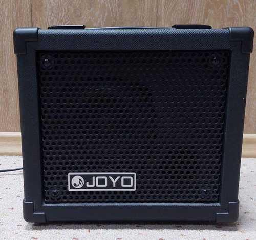 Гитарный комбоусилитель joyo DC-15