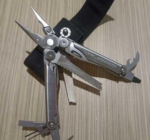 Мультитул Leatherman Wave Plus