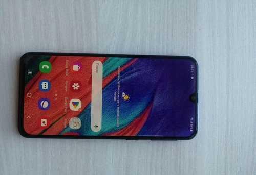 Samsung Galaxy A40, 4/64 ГБ