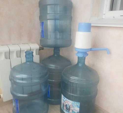 Бутыли из под воды 19 литров и помпа | Festima.Ru - Мониторинг объявлений