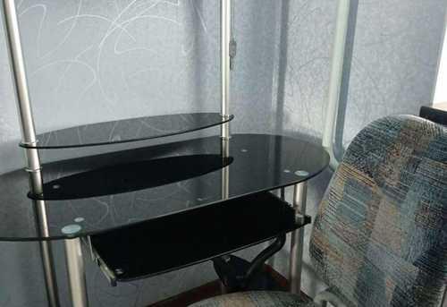 Компьютерный стол стеклянный (черный) и кресло