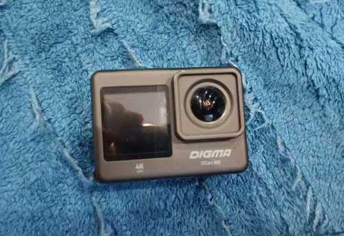 Экшен камера Digma dican 880