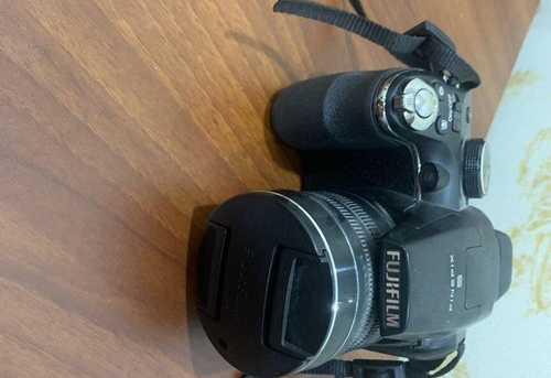 Зеркальный фотоаппарат Fujifilm FinePix S4300
