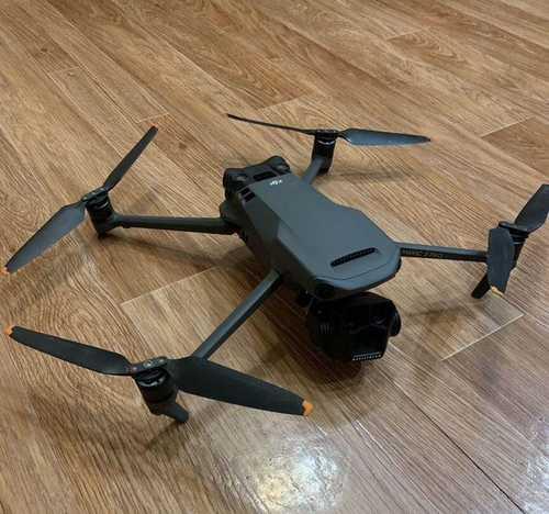 Квадрокоптер dji мавик 3 pro (б/у)