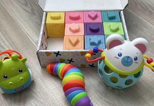 Развивающие игрушки для малыша