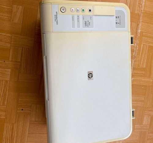 Мфу струйный HP Deskjet F4213