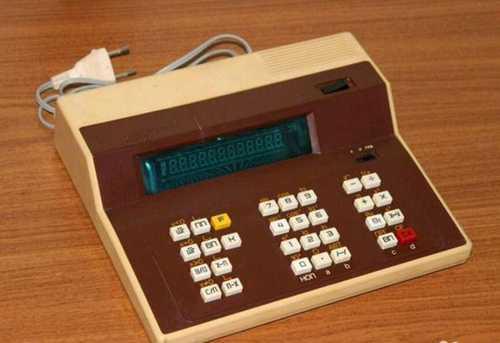 Калькулятор Электроника мк-56 в отличном состоянии