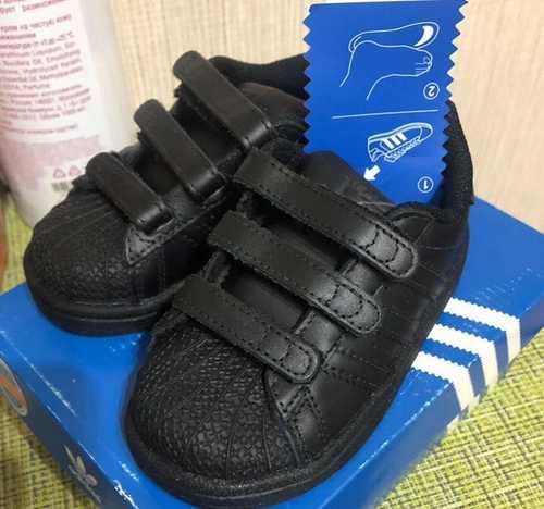 Детские кроссовки adidas superstar