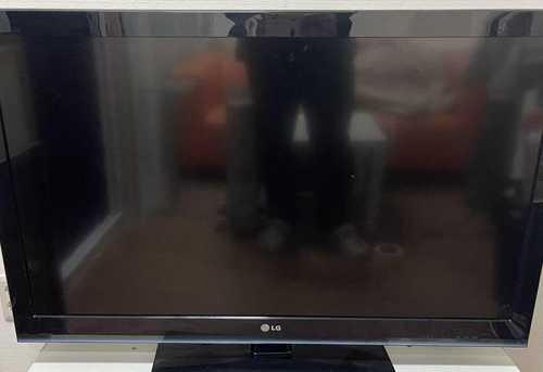 Телевизор lg в комлекте с SMART Tv пристаакой