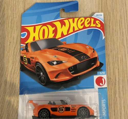 Hot wheels '15 Mazda Miata MX-5