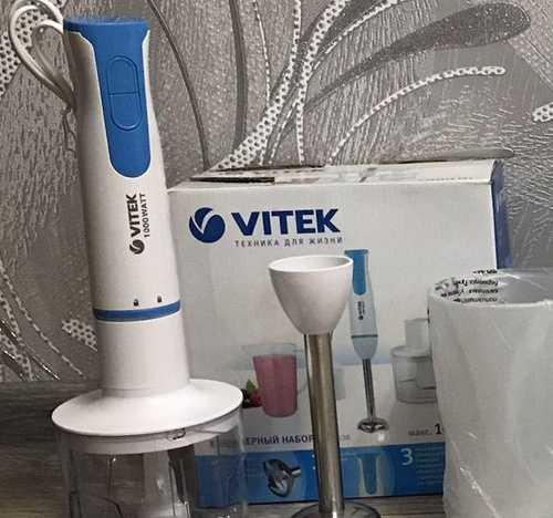 Блендер Vitek 1000w