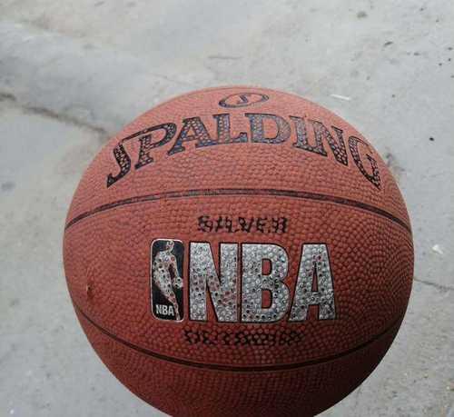 Баскетбольный мяч Spalding Silver NBA