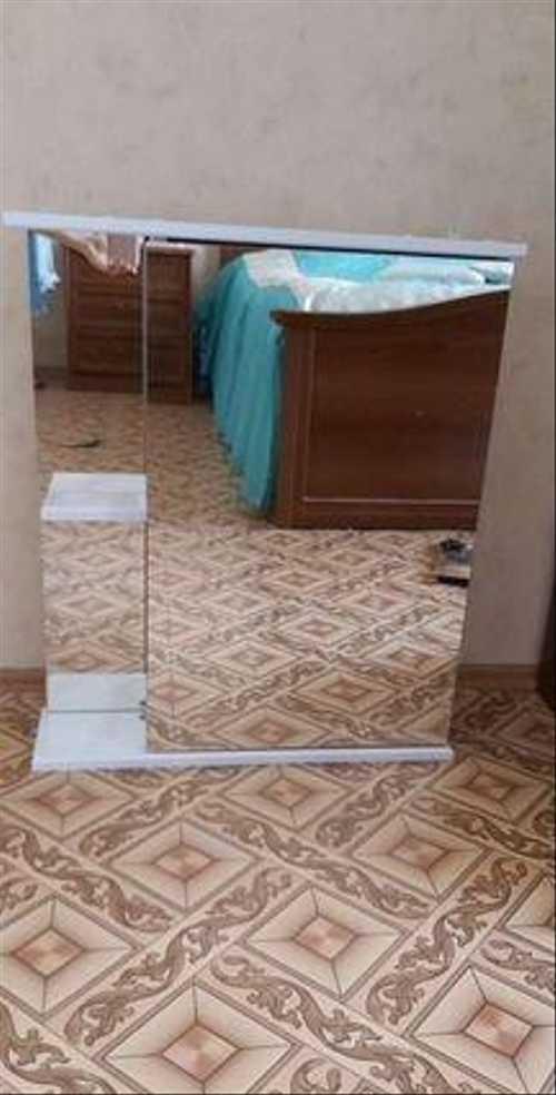 Навесной шкафчик в ванную с зеркалом
