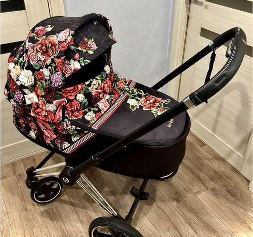 Коляска Cybex Priam III Spring Blossom