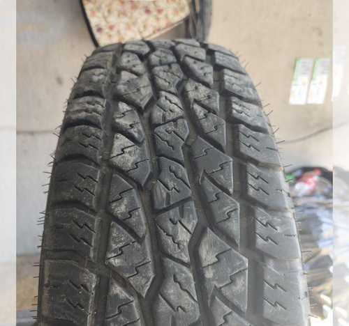 Triangle TR292 235/70 R16