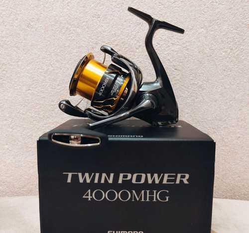 Shimano 20 Twin Power 4000MHG