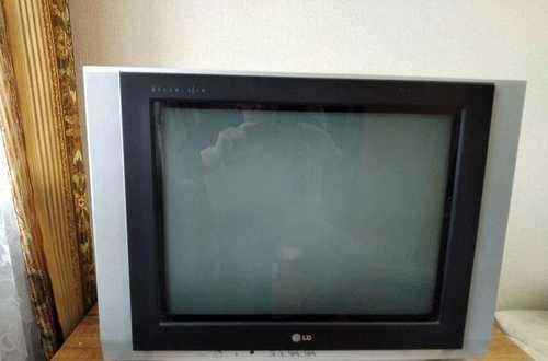 Продаю телевизор LG 21FS6RG
