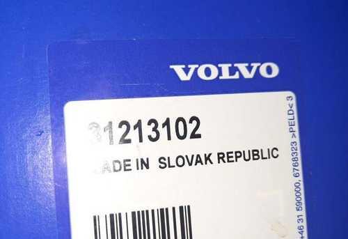 31213102 Volvo Фара противотуманная правая