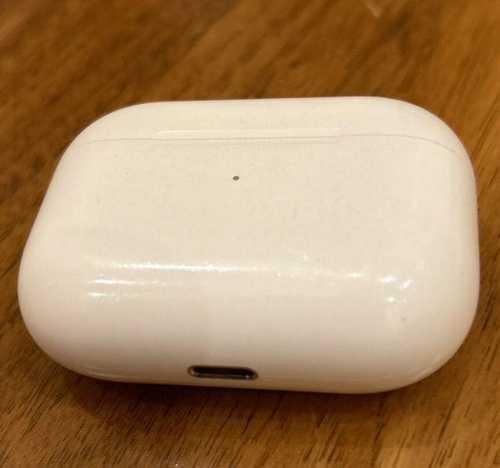 Коробочка от Apple airpods pro