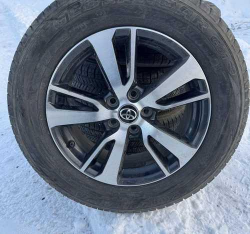 Комплек летних колес 225/65/r17 на RAV4