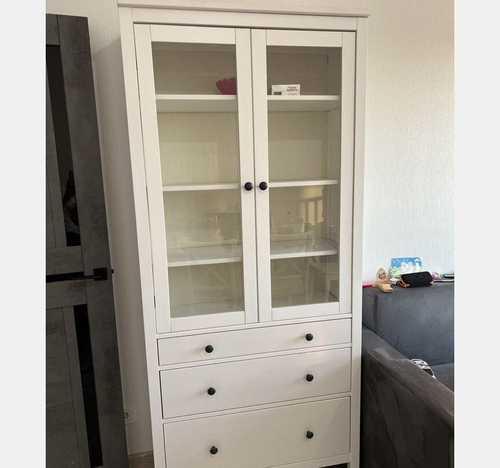 Хемнэс IKEA шкаф витрина