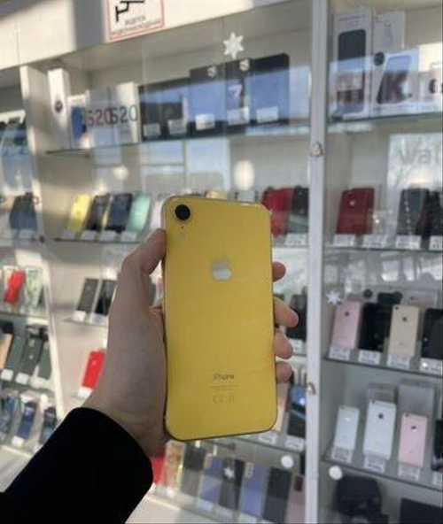 Телефон iPhone XR 64gb yellow б/у
