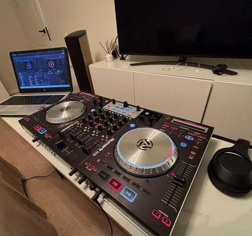 Dj контролер Numark NS6